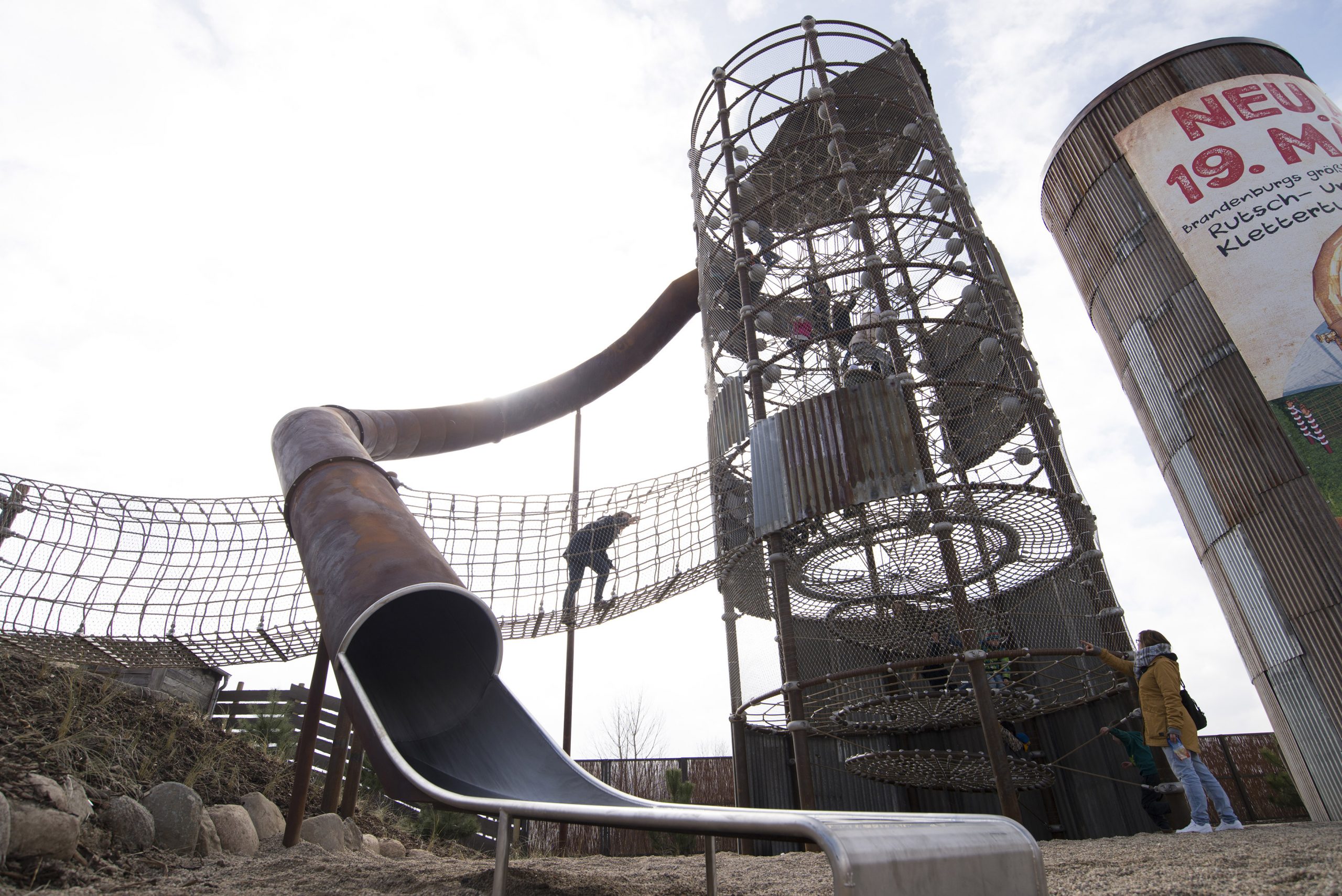 Karl's Climbing Silos - Playground equipment, design and construction ...